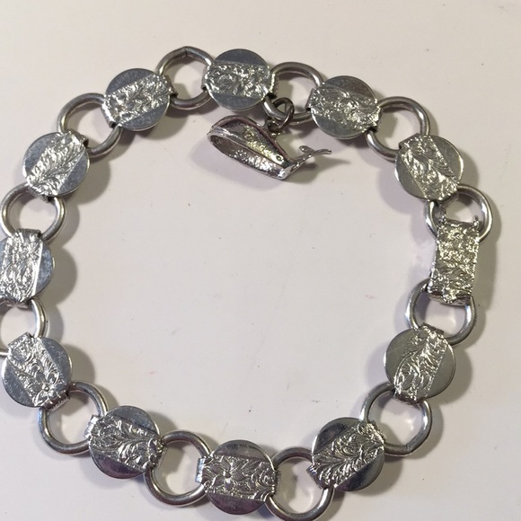 Sarah Coventry | Jewelry | Vintage Sarah Cov Bracelet With Whale | Poshmark